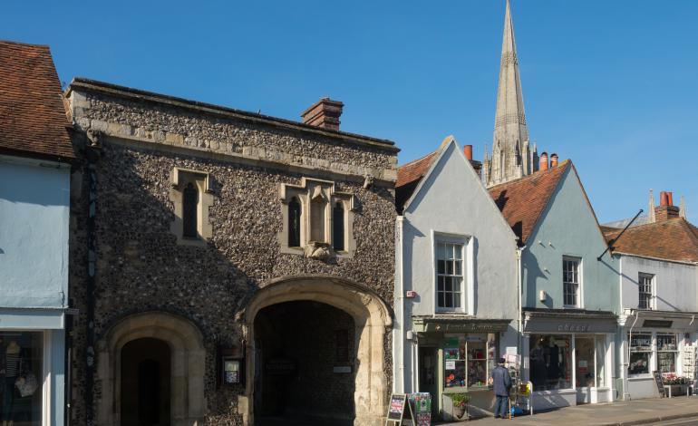Canon Gate Apartment | Chichester Cathedral